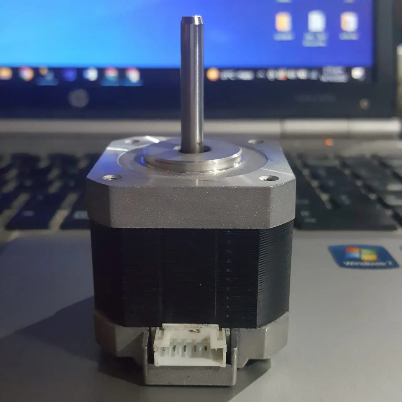 Nema 17 Stepper Motor Long Shaft in Pakistan